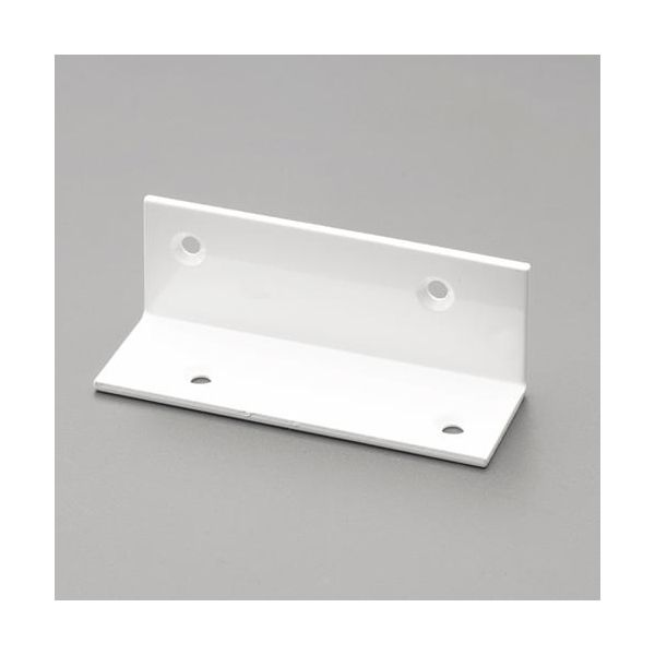エスコメーカーお問い合わせ：06-6532-6226●長さ×長さ…30×30mm●幅…85mm●厚み…2.3mm●穴数…4●サイズ(W×D×H)mm…幅85×長さ30×30×厚み2.3●材質…スチール（ホワイト色焼付塗装）●穴径…4.5mm...