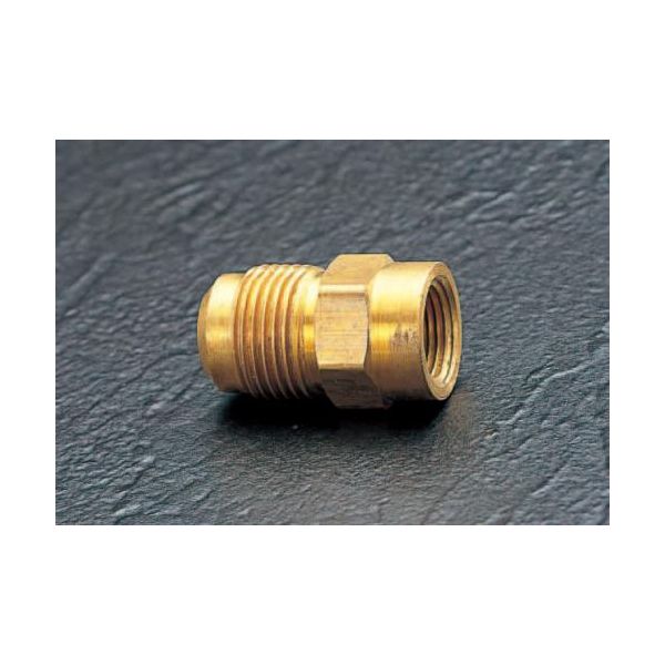 エスコメーカーお問い合わせ：06-6532-6226●メスねじ(NPT)…3/8”●オスねじ(フレアー)…3/8”●材質…真鍮●入数…1個