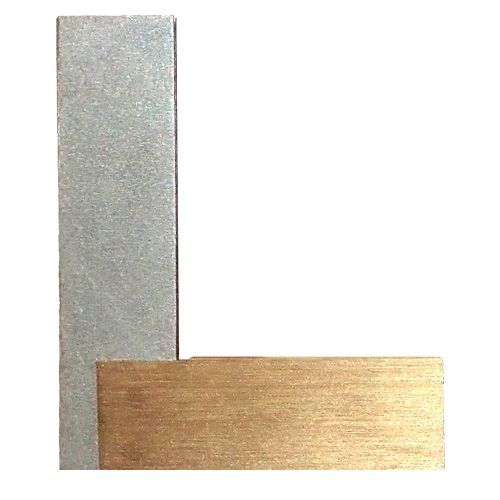 &nbsp; アイガーツール &nbsp; 0256-32-4071 【商品説明】【仕様】使用用途／正確にけがく、直角を見る、正確に測る【サイズ】本体：45mm×12mm×厚み1.5mm台部：35mm×12mm×厚み6mm【重量】23g【カ...