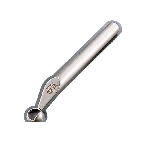 ●仕様：球クリ　20mm●直径×全長(mm)：φ20×170●簡単キレイ!とっても大変な丸いかざり料理も誰でも簡単、思いのままに球体が作れます。■球クリ(ボール状専門刃) 刃の部分を材料と平行に保ちながら左右に回し、刃の先を内側に入れ上半分...