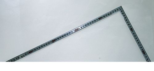 &nbsp; シンワ測定 &nbsp; 0120-666-899 【商品説明】●用途長さの測定、直角の確認やケガキ作業に使用する曲尺●機能1本にcm、尺相当の目盛が付いていますので必要に応じた使い分けが出来ます。シルバー加工で表面の反射を抑...