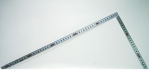 &nbsp; シンワ測定 &nbsp; 0120-666-899 【商品説明】●用途長さの測定、直角の確認やケガキ作業に使用する曲尺●機能角が薄く平たいので細かい材料にもピタリと張り付き、ケガキやすく測りやすくなっています。外側基点の内側目...