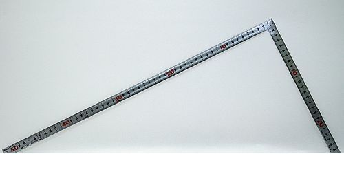 &nbsp; シンワ測定 &nbsp; 0120-666-899 【商品説明】●用途長さの測定、直角の確認やケガキ作業に使用する曲尺●機能角が薄くケガキやすくなっています。外側基点の内側目盛が付いています。シルバー加工で表面の反射を抑え目盛...