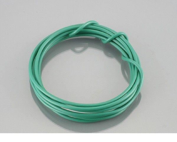 【商品説明】●汎用●カラー：緑●長さ：2m●○耐熱温度 80 ℃●○材質●導体：軟銅撚線 ●絶縁体：PVC製●○AV0．85 ( 許容電力 150W ／ 12V )●周囲温度40 ℃の場合。周辺温度が上がれば許容電力値は下がります。　