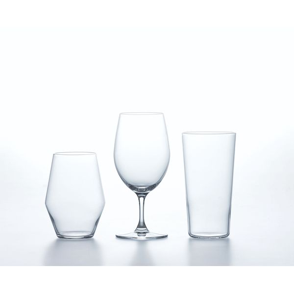 【商品説明】●お酒をより愉しく、より美味しく飲むためのこだわりのグラスセットです。●ビールの種類に合わせて「香り」「泡持ち」「のどごし」を愉しむグラスをお選びいただけます。●薄づくりグラスを安心してお使いいただくため、耐久性も追及し、当社独...