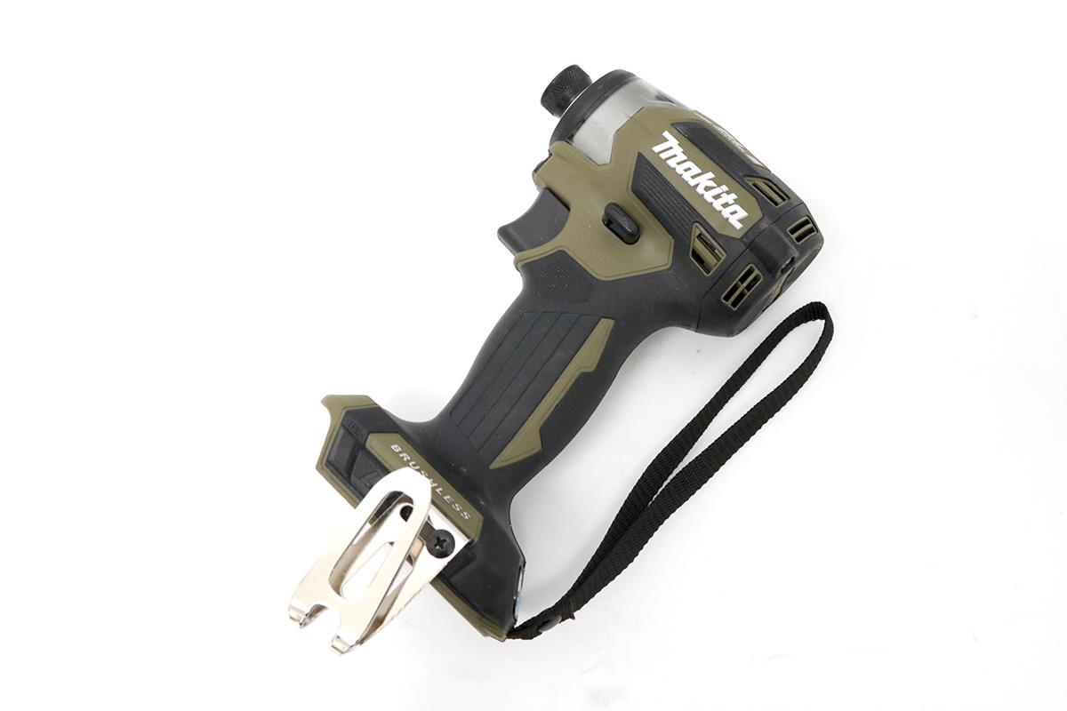 ■商品名 マキタ TD173DZO オリーブ 充電式インパクトドライバ ■状態 未使用品 ■シリアル 441419 ■付属品 ・画像にあるものが全てです。 ■外観 ・本体は未使用品ではございますが保管時についた擦れキズなどが見受けられます。...