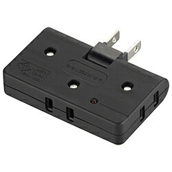 【 仕 様 】■ 熱に強いPBT樹脂使用で耐熱性アップ■ コンセント：3個口■ 15A 125V 合計1500ワットまで■ バリスタ電圧：390V、制限電圧：650V、最大サージ電圧：4000V長さ直挿し口数3個口スイッチタイプスイッチ無雷...