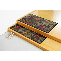 い草を使用したい草の玄関マット。■い草を使用しています。一本一本が太く、表皮が厚く繊維がキメ細かいので弾力性があり、耐久性に優れています。■い草には空気の自然浄化作用、湿度の調節作用などがあります。また汚れにくく、使用するうちに黄金色に変化...