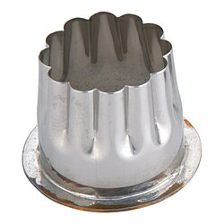 画像はイメージの場合があります。あらかじめご了承ください。穴クリ芯抜型で穴をあけた食材を菊の形に仕上げられるアイテム■穴クリ芯抜型対応製品　・18-8穴クリ芯抜型(手元線巻) 40mm　※この穴クリ芯抜型であけた穴にちょうどあうサイズの外仕...