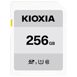 カジュアルな写真撮影や動画撮影に最大読み出し速度50MB/sの、256GB　SDXC　UHS-1メモリカードです。種類SDXCカードUHS規格UHS-IUHSスピードクラスUHSスピードクラス1SDスピードクラスClass10容量256GB...