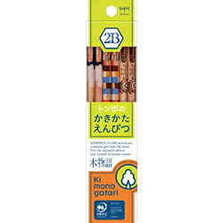 ●地球にやさしい木物語シリーズ。●森林認証材を使用した鉛筆。●あたたかな手づくり感のあるクラフト柄。木目の美しさを活かす透明ニス仕上げ。●六角軸硬度(濃さ)2B入り数12本（1ダース）鉛筆の軸形六角●地球にやさしい木物語シリーズ。●森林認証...