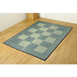 シンプルで飽きのこない格子柄のい草カーペットです。■い草を使用しています。一本一本が太く、表皮が厚く繊維がキメ細かいので弾力性があり、耐久性に優れています。■い草には空気の自然浄化作用、湿度の調節作用などがあります。また汚れにくく、使用する...