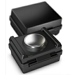 GPS発信機「Universal」「MAMORI」専用のマグネット付きケースと3,500mAhのパワーパックバッテリーのセットです。 パワーパックバッテリーは充電式で繰り返し利用することができます。「Universal」「MAMORI」の付...