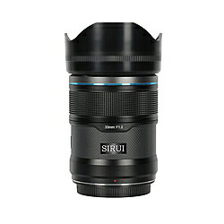 SIRUI Sniperシリーズは、3つの焦点距離(23、33、56mm)のバリエーションがあり、最も手頃に手に入るF1.2 AFレンズです。一体型ステッピングモーターによる極めて高いオートフォーカス性能を実現した、F1.2の大口径が特徴の...