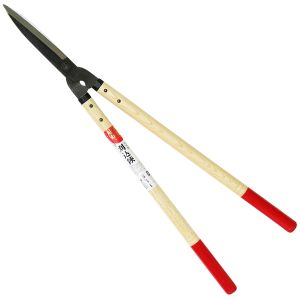 一段上の道具選び。園芸、農業で使用する日本製用具。鍛冶屋製造で鋭い切れ味。庭木の刈り込み、枝の剪定などに。材質:刃物用炭素鋼S60C全長:745mm刃長:180mm柄長:510mm鍛造品