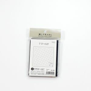 お好きな柄と糸を組み合わせたい方に最適な布パック。一目刺しの花ふきんをそろえました。画像には1枚を刺すために必要な糸量の目安がついています。
