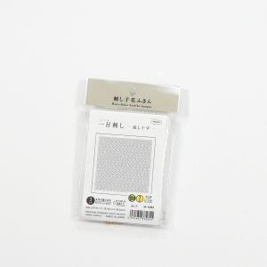 お好きな柄と糸を組み合わせたい方に最適な布パック。一目刺しの花ふきんをそろえました。画像には1枚を刺すために必要な糸量の目安がついています。