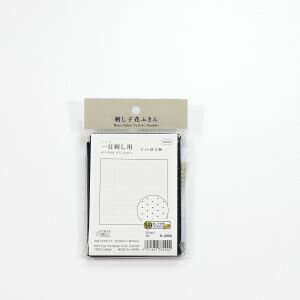 お好きな柄と糸を組み合わせたい方に最適な布パック。一目刺しの花ふきんをそろえました。画像には1枚を刺すために必要な糸量の目安がついています。