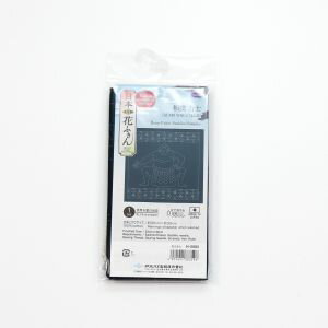 お好きな柄と糸を組み合わせたい方に最適な布パック。一目刺しの花ふきんをそろえました。画像には1枚を刺すために必要な糸量の目安がついています。