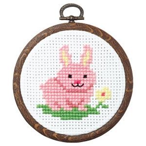 かんたんにクロスステッチ作品が作れる、製作キット。※製作時間目安:約3〜4時間25番ししゅう糸・No.3000布ジャバクロス中目(オフホワイト)・おしゃれフープ・クロス針・カラー図案付説明書