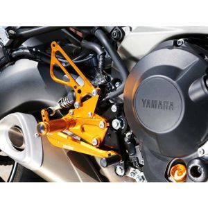 8ポジション可変のステップキットです。シフトパターンは正逆ともに選択可能で、街乗りやワインディングはもちろん、、サーキット走行でも使用していただけます。◆YAMAHAのニュージェネレーションネイキッドバイク、MT09 用のバックステップキッ...