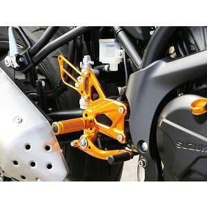 SV650用のバックステップキットです。 ABSシステム対応で、シンプルなワンプレート仕様ながらも、ステップ位置は街乗りからスポーティーライディングまでをカバーする、5ヶ所からお選びいただけます。 仕上げのカラーはブラック、ゴールド、シルバ...