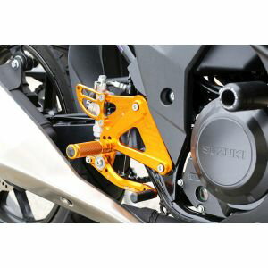 ◆GSX250R用のバックステップキットです◆シンプルなワンプレート仕様ながらも、ステップ位置は街乗りからスポーティーライディングまでをカバーする、4ヶ所からお選びいただけます◆カラー:ブラックポジション:8POSITION移動量[UP/B...