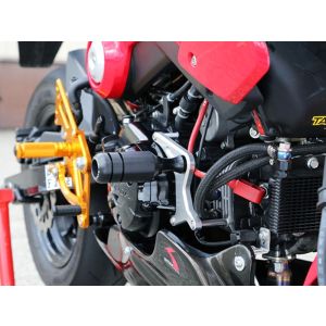 ◆万が一の転倒で、車体のダメージの低減が期待できるフレームスライダーは、ミニクラスのバイクでも必需品です◆特にGROMは、街乗りはもちろん、サーキット走行も楽しいバイクなので尚更です◆フレームスライダーの本体は、摩擦係数の小さいジュラコン樹...