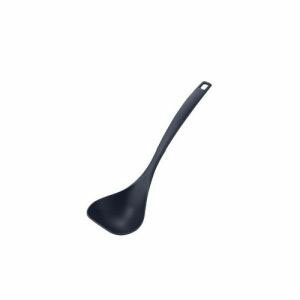 材質:本体/グラスファイバー強化ナイロン(耐熱250℃) 先端/シリコーンゴム(耐熱220℃)●グラスファイバー30%含有の高耐熱性(250℃)に優れた 強化ナイロン製ツール。●鍋、フライパンの樹脂塗膜を傷つけないナイロン樹脂製ツール です...