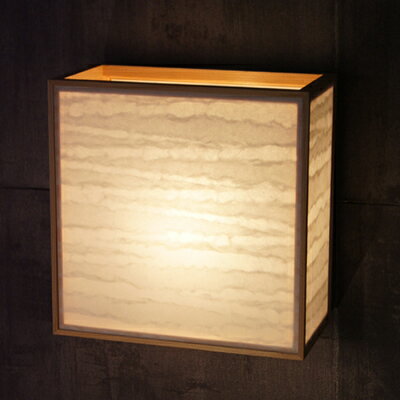 ■E26-40W（ミニ球付）■巾200×高200×奥行100■直付（要配線工事）■杉・ワーロン（波落水）・鉄（裏板）■商品の特長・仕様に関する詳細はメーカーホームページでもご覧頂けます。※こちらの商品はメーカー取り寄せ品となります。※メーカ...