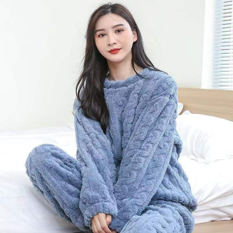 この商品について軽くて暖かい生地?寝るのが楽しみモコモコとした密度の高い両面フリース素材で、軽くて柔らかい生地で、肩や首に負担をかけません。暖かく、快適な肌触りがあり、肌に刺激がありません。肌触りは決して厚くはないが、保温性が高く、長時間着...