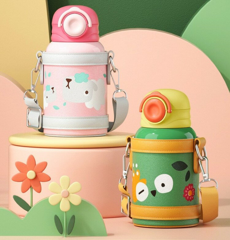 「ワンタッチオープン」 ワンタッチオープンで小さな子供でも簡単に開けられます。 「ストラップ付きのバッグ」 調整できるトラップで身長に合わせて長さも変更できます。カバーには手をひっかけられる部分がある、使えるのは便利です。 「ステンレス鋼&...