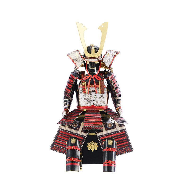 商品名鎧 源 義経 サイズW120×D2×D170mm 品 番TEN-T-ME-015M メーカーテンヨー 商品説明武将甲冑の原点がついに登場！ メタリックナノパズル　マルチカラー 超細密レーザーカットによるハイクオリティーメタルモデル 威...