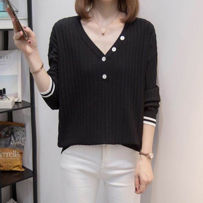 バイカラーVネックニットカーディガンです。Vネックで鎖骨映えやお顔周りもシャープに見せてくれます。色展開 ブラック ホワイトサイズ L XL 2XL 3XL 4XLサイズ(cm)L /胸囲 96 /肩幅 41 /袖丈 54 /着丈 62XL...