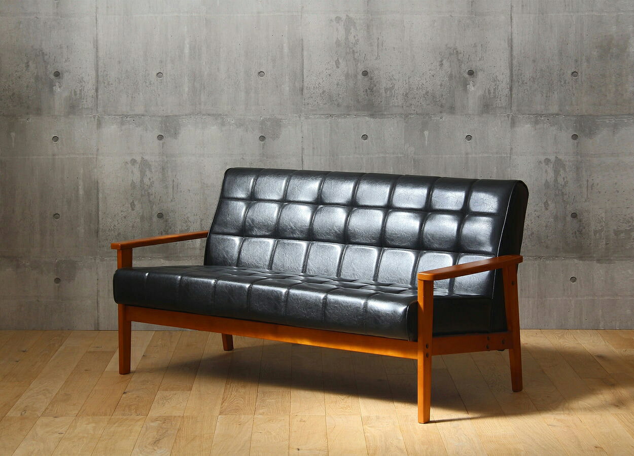 商品情報 サイズ 本体：幅150×奥行78×高さ76cm 座面：幅135×奥行52×高さ40cm 背もたれ：高さ48cm 肘：高さ50cm 素材 張地：合成皮革 内部：ウレタンフォーム、ウェービングテープ、Sバネ フレーム：天然木、塗装 仕...