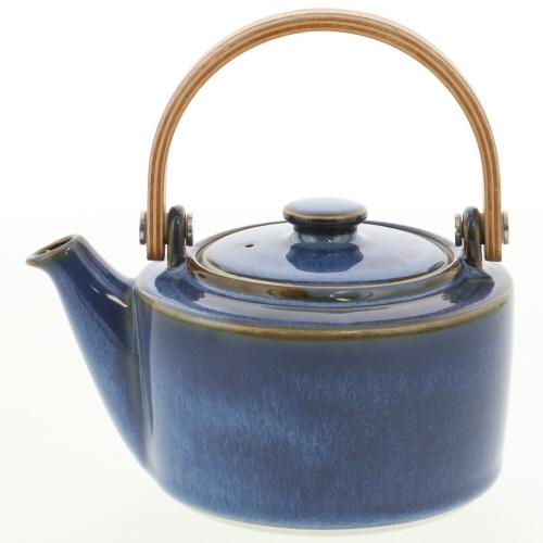 素材：磁器産地：日本カラー：ネイビーブルー約径10.7×高さ8.2cm（持ち手含まず）、容量：420ml他店舗でも併売しているため、一部在庫切れが起きる場合がございます。そのため一部取り寄せとなり、遅延やキャンセルとなる場合がございます。