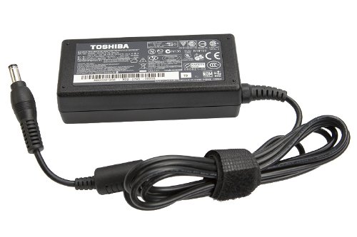 東芝 TOSHIBA ノートパソコン対応 AC電源アダプター PA-1900-03 仕様 　定格電圧DC19V4.74A 最大　90W Input: 100 - 240V 1.5A 50-60Hz Output: 19V(19V) 4.74...