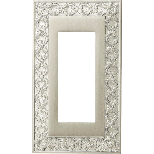 メーカー：SUGATSUNE / スガツネ工業 シリーズ名：サン セバスチャンシリーズ セット内容 専用取付ブラケット W70×H120×D9.5（mm） 取付ピッチ(mm)：101 適合コンセント パナソニック社：フルカラーシリーズ 神保...