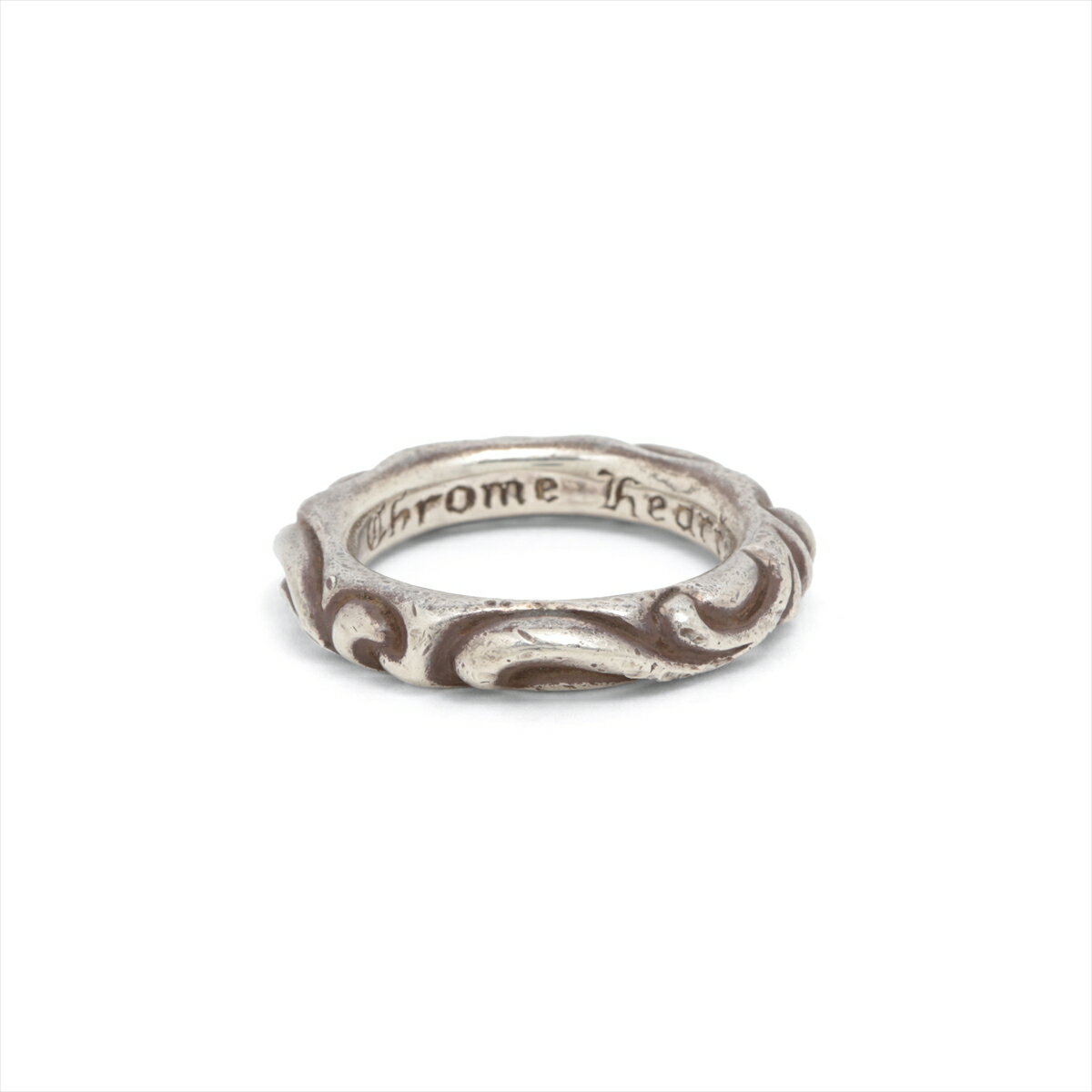 商品番号 A4134899 カテゴリ リング ブランド クロムハーツ 商品ランク B サイズ 号数：17.5 付属品 なし 素材 925 モデル スクロールバンド 備考 所々にスレ 小傷があります。 サイズガイドはこちら