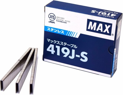 マックス ステープル ステンレス 419JS 日本製 肩幅:4mm 足長:19mm 材質:ステンレス 5,000本 コ字形の釘です。ホチキスの針のように接着剤で連結されており、幅の種類がいくつもあります。 商品コード39075768720商...