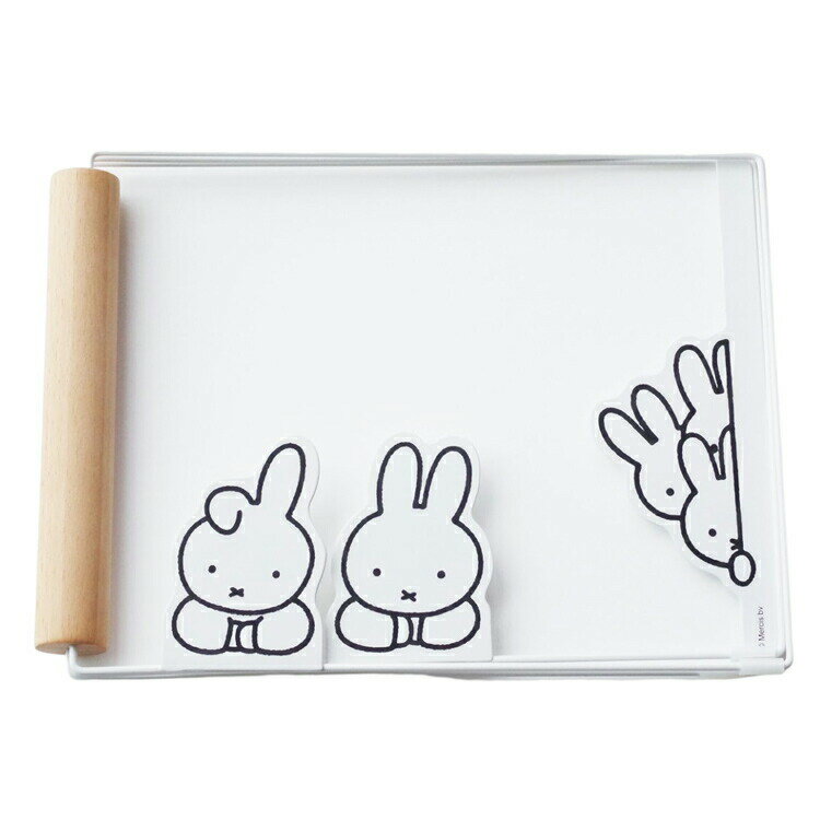 商品仕様【サイズ】約W30×D3×H22cm（全体サイズ）【素 材】本体：スチール(粉体塗装)、支柱：天然木、滑り止め：シリコン【重 量】約133g【原産国】中国特記事項※画像はあくまでも商品イメージになります。実際の商品と色や仕様が異なる...