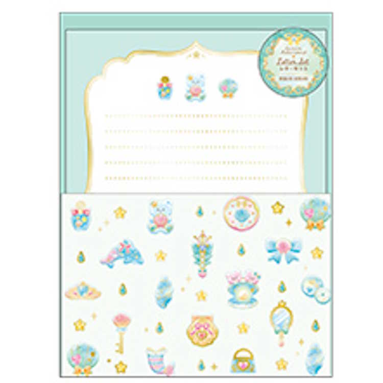 商品仕様【本体サイズ】約H200×W150×D3mm【パッケージサイズ】約H210×W157×D5mm【重量】約50g【素材】上質紙+金箔押し【原産国】中国【内容】封筒：1柄×4枚　便箋：1柄×8枚特記事項※画像はあくまでも商品イメージにな...