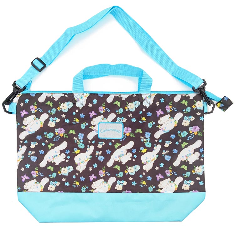 商品仕様【サイズ】約H30×W45×D10cm(持ち手部分含めず) 【仕様】インクジェットプリント・再生ポリエステル・織りネーム・撥水加工 【原産国】中国特記事項※画像はあくまでも商品イメージになります。実際の商品と色や仕様が異なる場合があ...