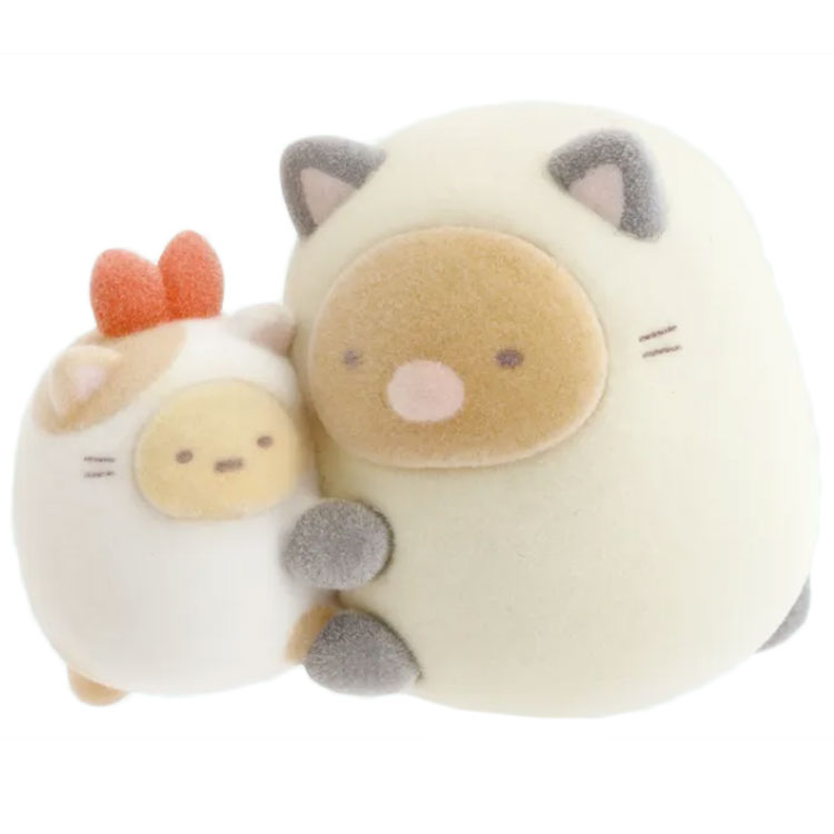 商品仕様すみっコたちがねこに変身？ 今日はみんなでねこぐらし♪ のんびりごろごろ、あなたに癒しをおとどけします。 【サイズ】約35×45×30mm 【素材】ATBC-PVC 【仕様】フロッキー加工 【生産国】中国特記事項※画像はあくまでも商...