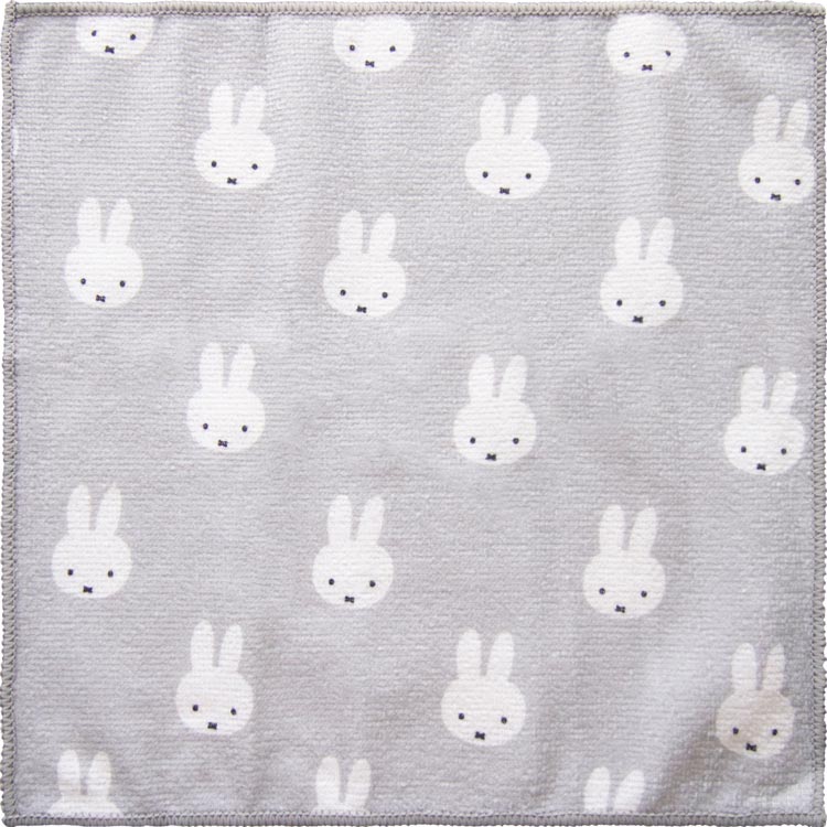商品説明 〔Miffy☆ディックブルーナ〕 うさこちゃん、ミッフィーからマイクロファイバーふきんが登場☆お皿や食器拭きに！マイクロファイバーで吸収力バツグン！抗菌防臭加工付き！3枚セット 仕様内容 【サイズ】約H30×W30×D0.2cm ...
