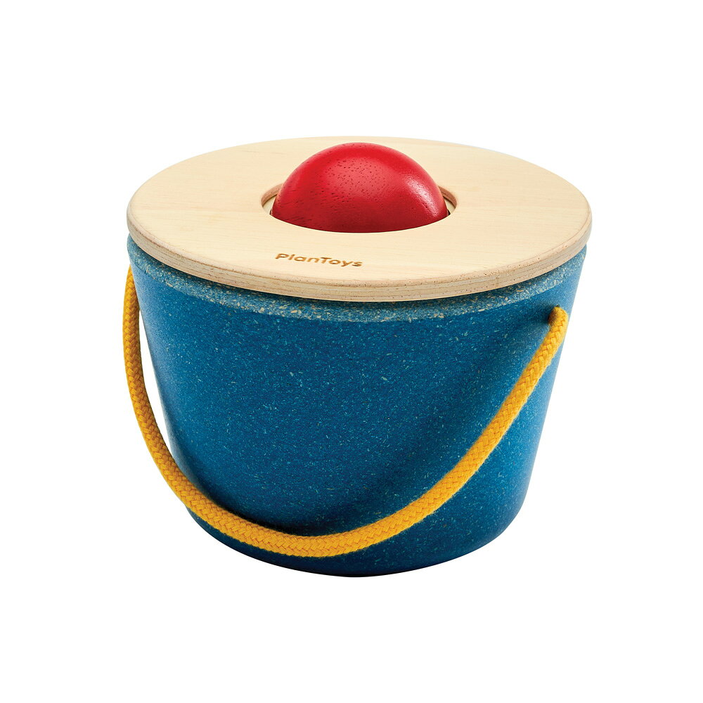 バケツにポン 1歳頃から楽しめる、PlanToys（プラントイ）の「バケツにポン」。 ボールを穴に押し込んで落としたり、取り出したりする遊びを通して、因果関係への理解や運動能力を育む知育玩具です。 赤ちゃんは「入れたものがどこへ行くの？」と...