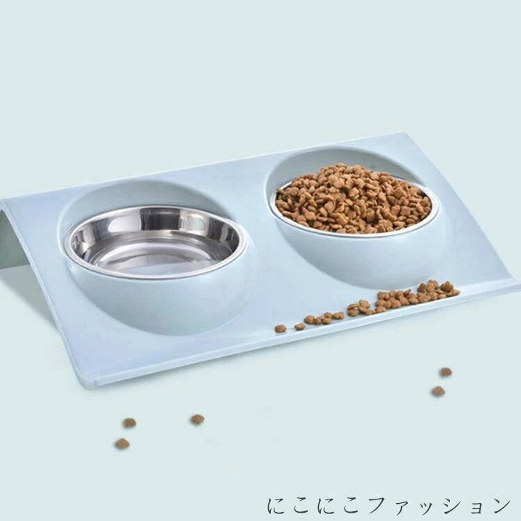 犬と猫にぴったり！ご飯セットとして使えるペットボウル。 食事中に首や腰への負担を軽減し、子猫やワンちゃんに最適です。 ボウルをスタンド台に固定されるので、餌の飛び散りを防止します。 ステンレス皿を取り外して洗えるので、大変便利で衛生的です。...