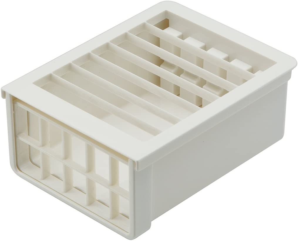 商品名豆腐カッター 日本製 TFC1 スケーター商品説明サイズ:外寸/約117×153×68mm、内寸/約114×95×48mm重量:約155g材質:AS樹脂原産国:日本対応豆腐サイズ:内寸より一回り小さいサイズ注意事項:調理中に豆腐カッタ...