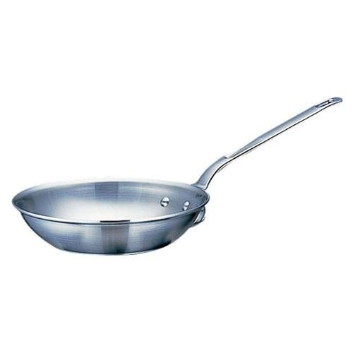 商品名 フライパン 24cm プロマイスター BCフライパン 24cm 商品説明 肉厚のアルミ鋳物を使用したフライパンで、炒めものなど短時間の高温調理に好適です。サイズ:約内寸240x深さ54mm底厚:約3.3mm重量:約790g材質:アル...