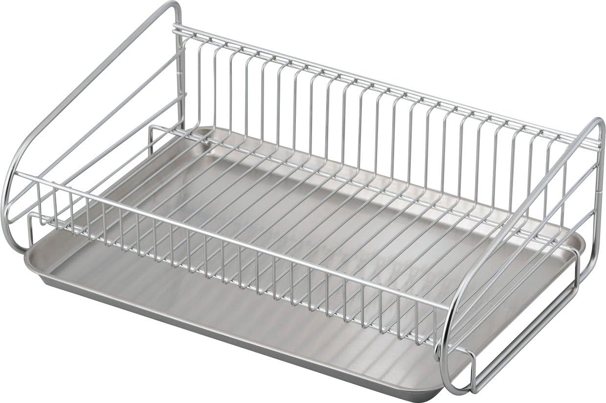 商品名 SUI714 SUIマイスター 水切りかご 小 商品説明 サイズ:118×230×336mm重量:844g本体:18-8ステンレス鋼、トレー:ステンレス鋼原産国:日本●錆に強く丈夫なステンレス製の水切りかご●食器を短くてはさみにくい...